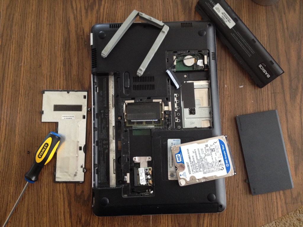 A Peek Inside a Laptop - SOBX Tech